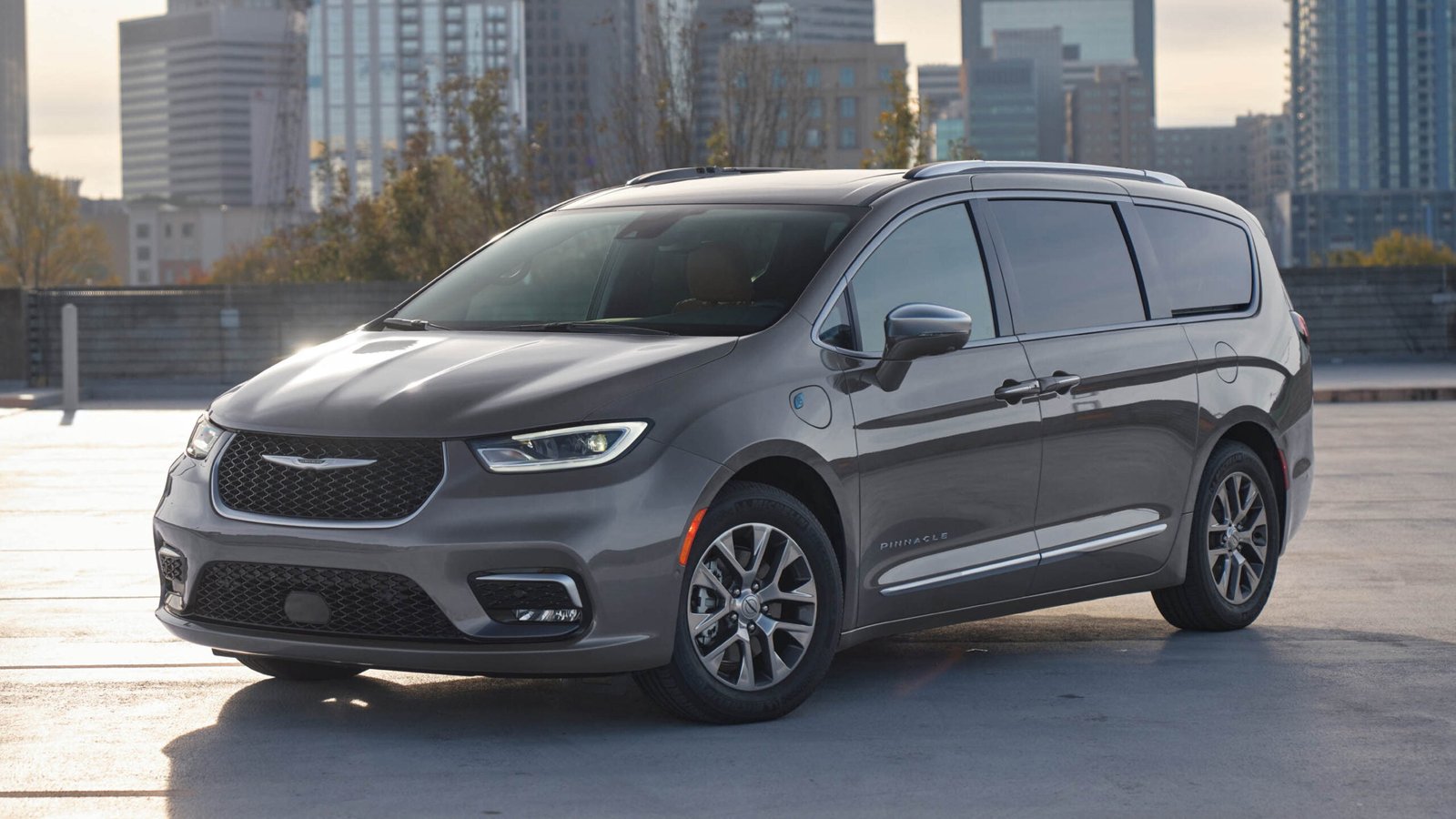 Chrysler Pacifica Review: The Minivan That Defies Expectations in the ...