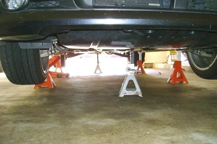 How to Use Car Jack Stands Safely and Effectively | DriveTech News